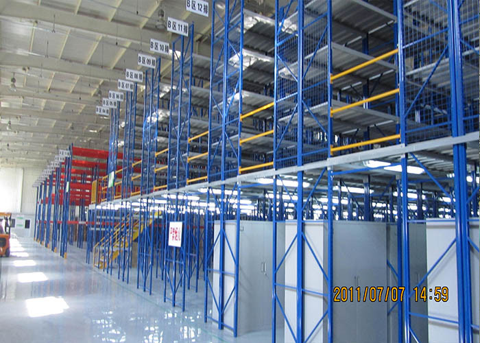 Pallet Rack Supported Mezzanine , Steel Warehouse Mezzanine Floors For ...